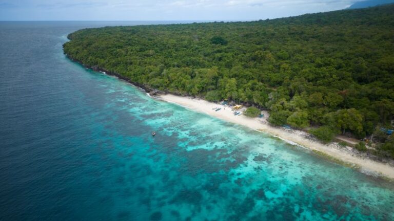 Jaco-Island - Nature Worldwide